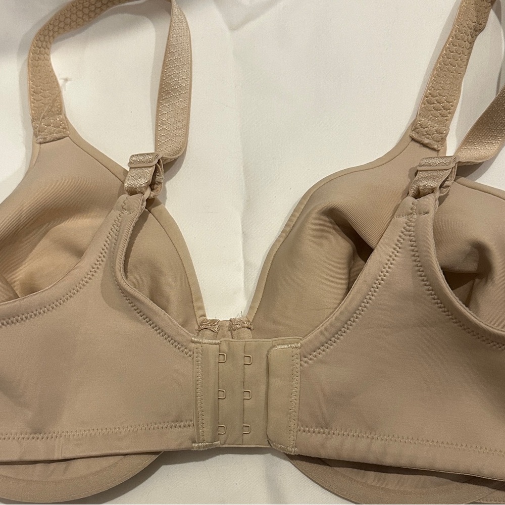 Beige. Underwire Vanity Fair Full Figured Bra - Gem